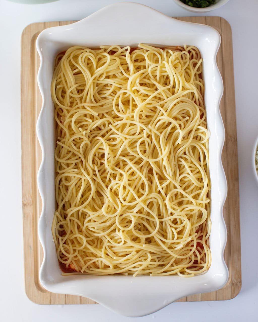 Easy Million Dollar Spaghetti Casserole (only 5 ingredients!) - Best ...