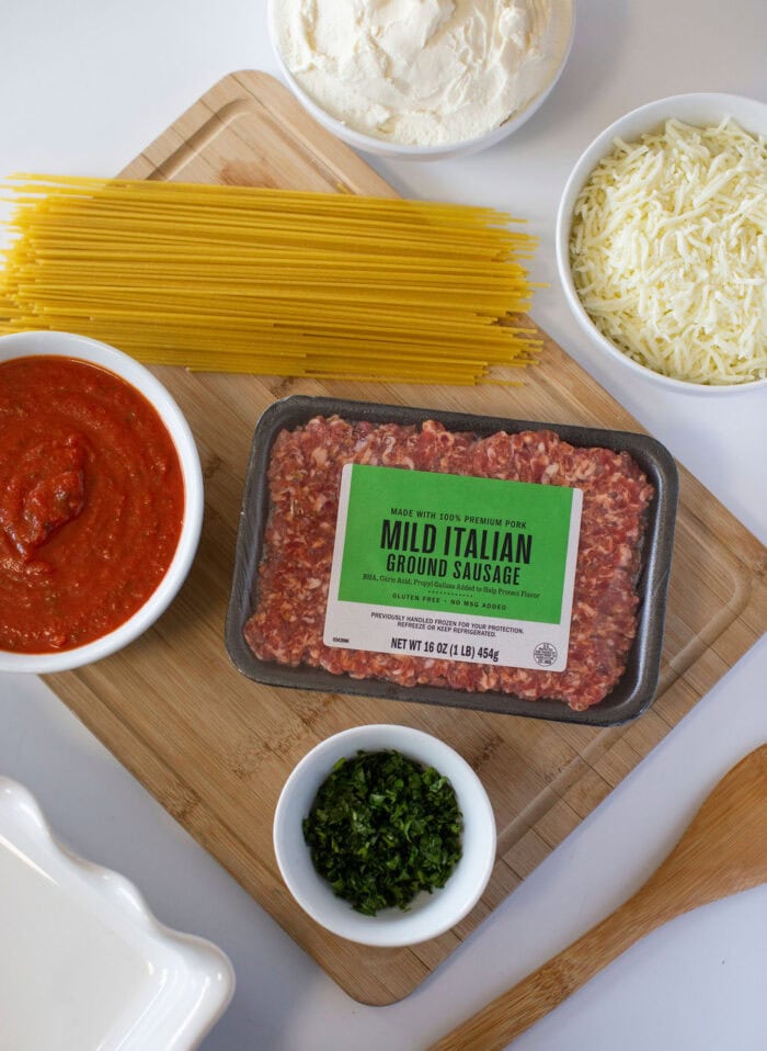 Easy Million Dollar Spaghetti Casserole (only 5 ingredients!) - Best ...