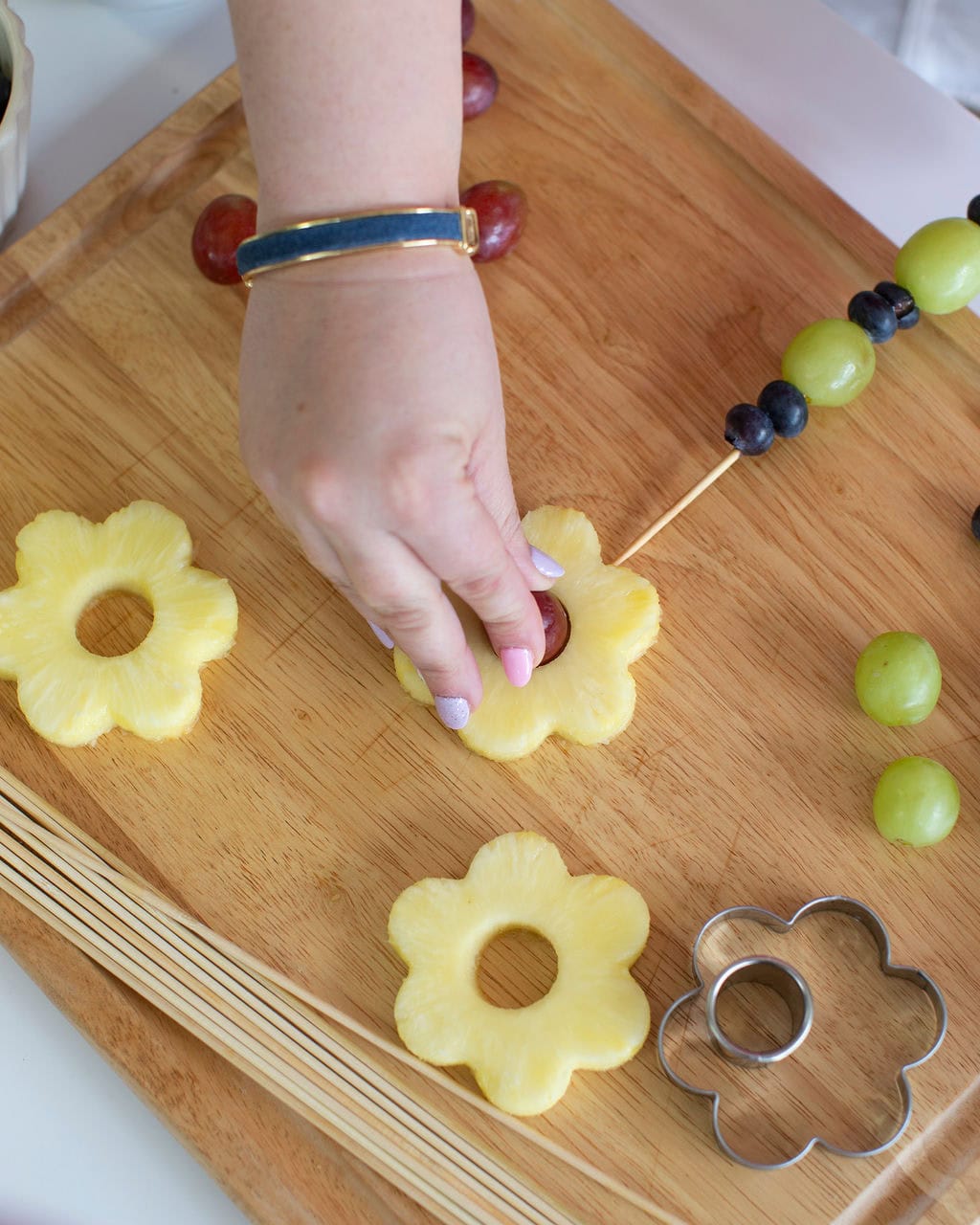 Fruit Flowers: Edible Arrangements Copycat - Best Friends For Frosting